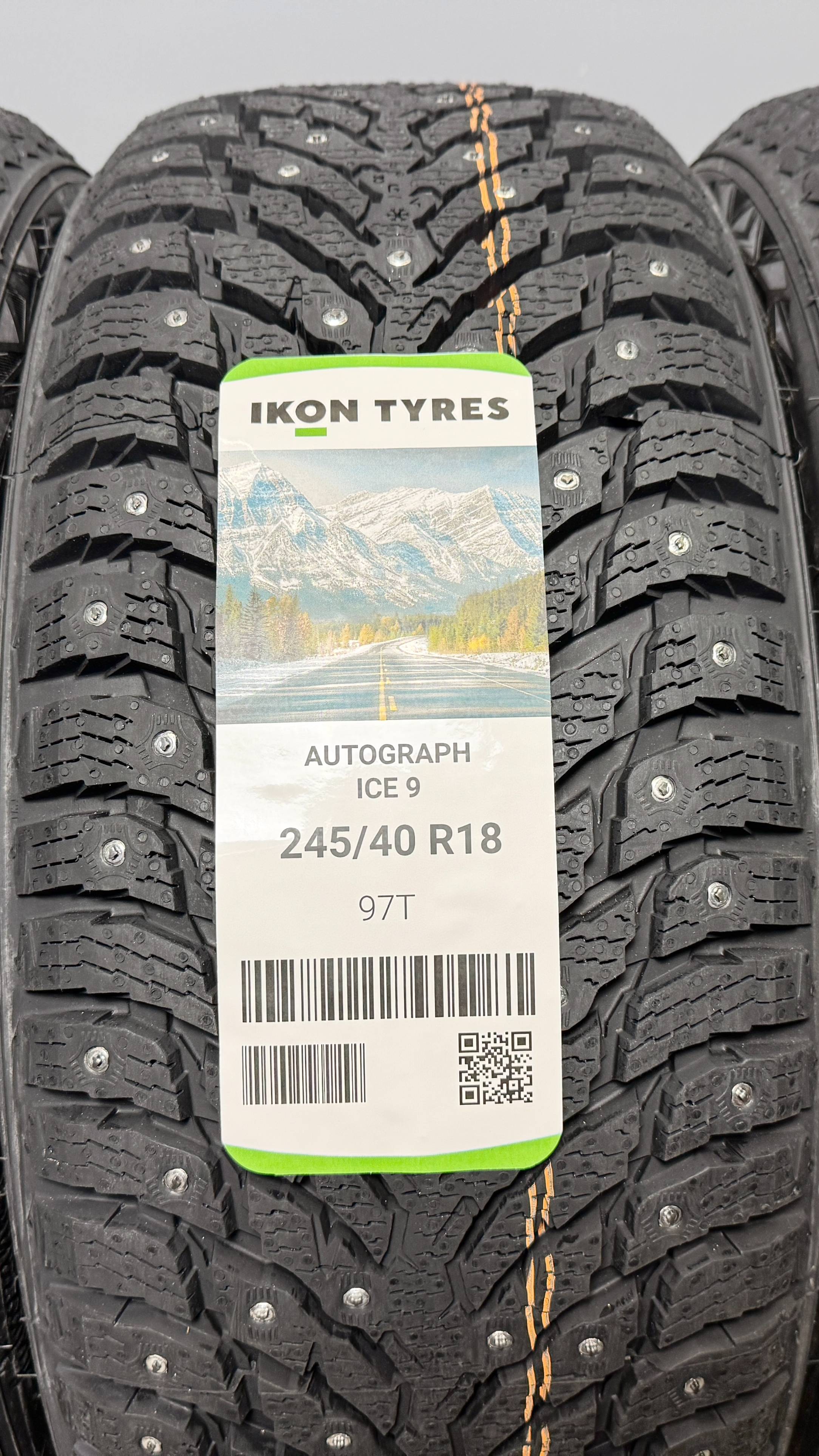 Ikon Tyres Ikon Autograph Ice 9 245/40 R18 97T