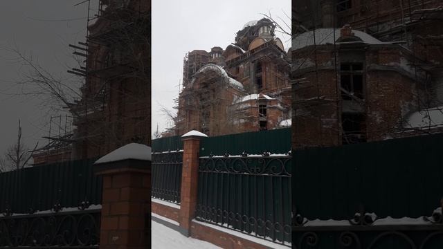 Строительство многоэтажек и храма