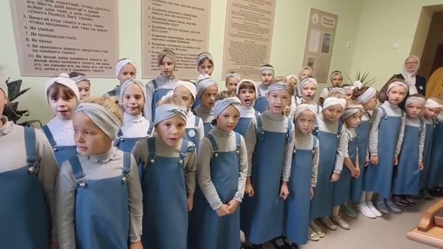 НАЧНИТЕ СВОЙ ДЕНЬ С УЛЫБКИ: ПОЖЕЛАНИЯ ДОБРОГО УТРА  ОТ ВОСПИТАННИЦ ИВЕРСКОЙ ГИМНАЗИИ
