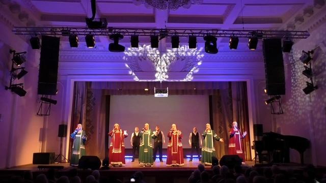 Народный ансамбль песни "Млада" и Народный мужской вокальный ансамбль "Гончарный круг" - Русь моя