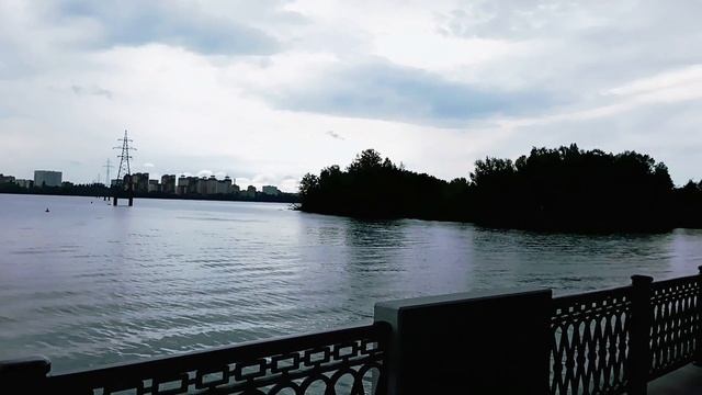 Воронежское море. Петровская набережная. Корабль. Воронеж.