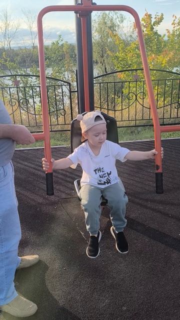 Интересные видео и Развлечения - Занятия спортом на тренажерах