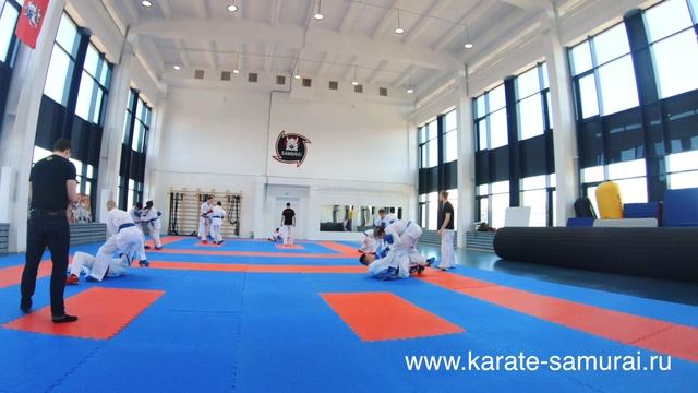 Тренировка спортивного клуба "Самурай"