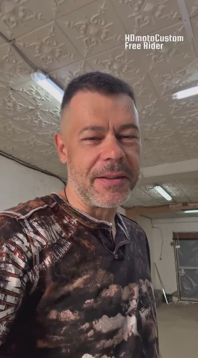 Очередной день ремонта в новой Мотомастерской. Разруха и катакомбы. Но мы боремся)