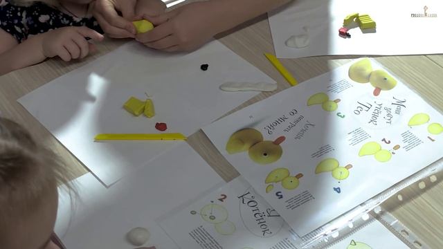 Мастер-класс «Детские книги для творчества: лепим животных из пластилина!»
