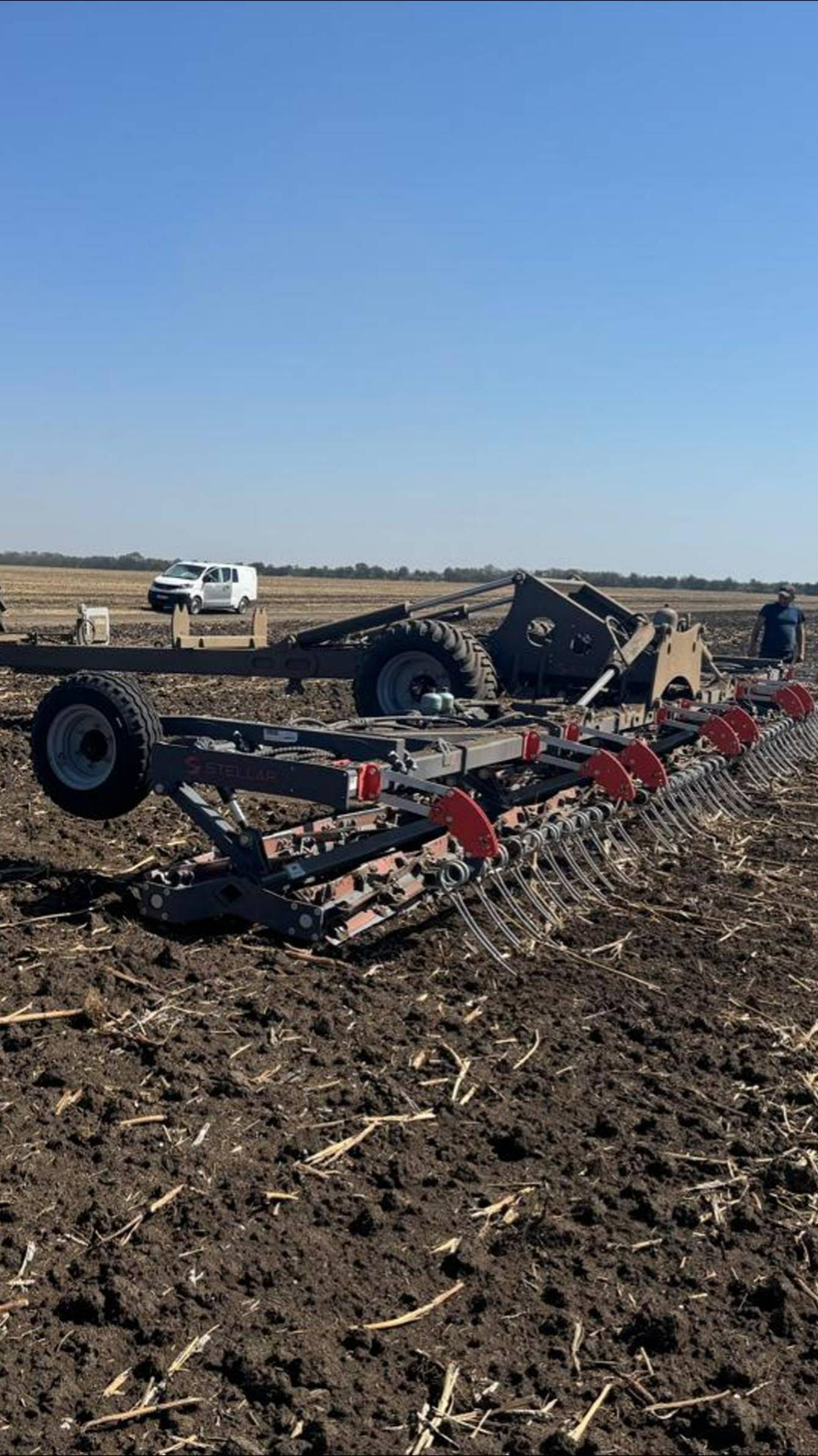 Эффективное измельчение и выравнивание с катком-измельчителем КИ-12 STELLAR