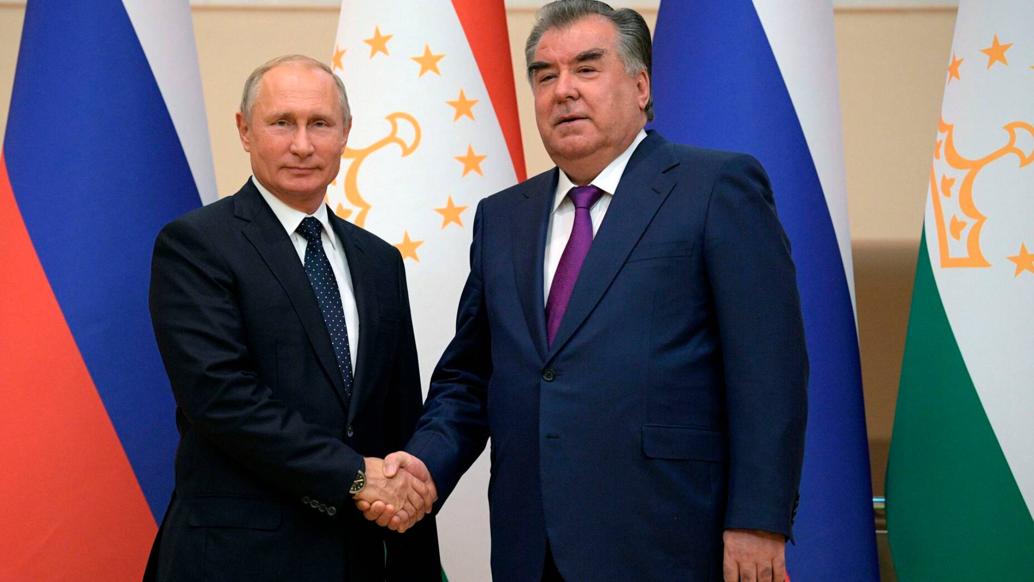 Путин поздравил  Эмомали Рахмона с Днем независимости Таджикистана