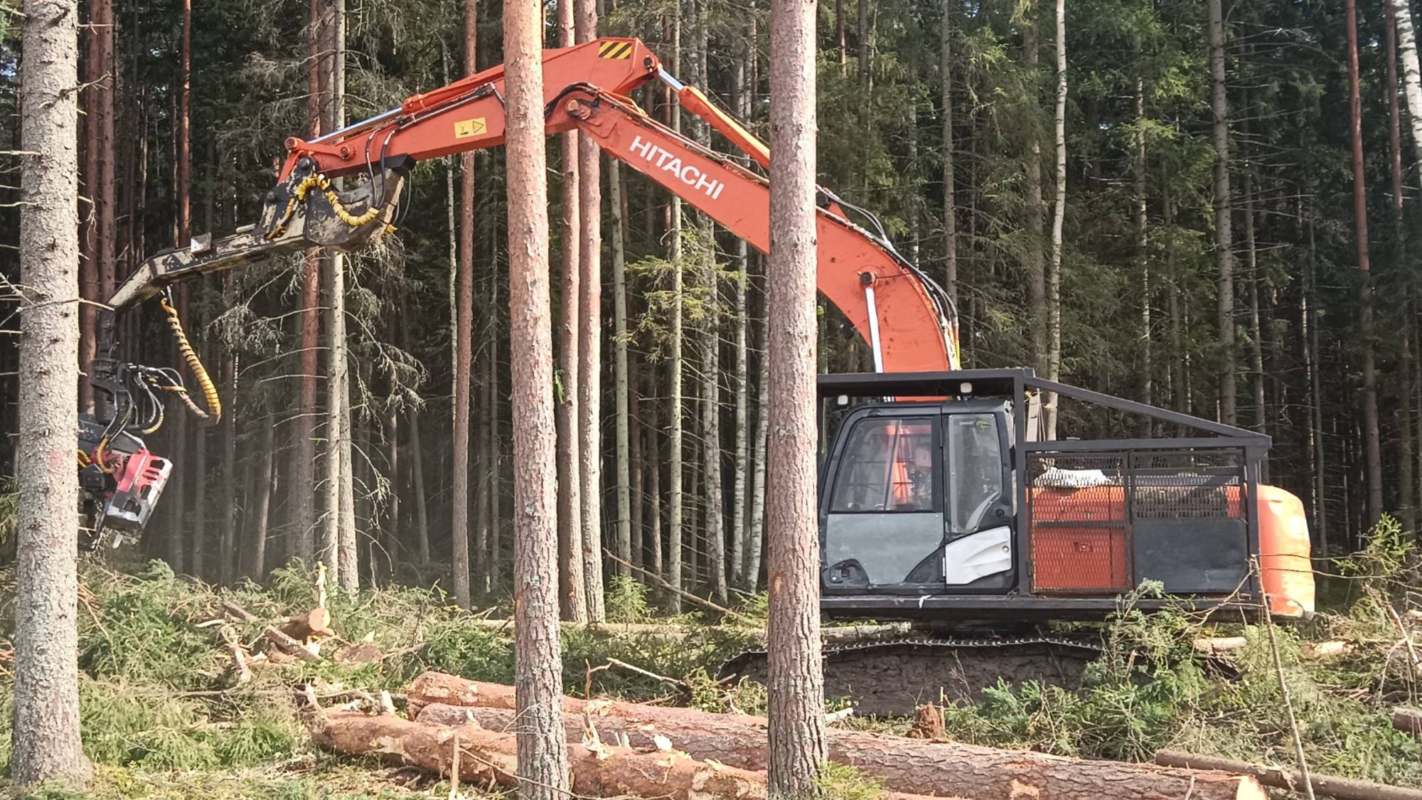 Харвестер hitachi ZX200LC-5G, 2016г.в, 19953м\ч