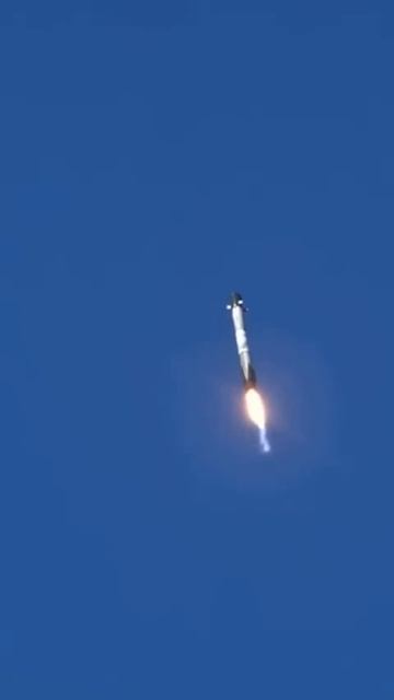 SpaceX запускает Секретный спутник NROL87 Во время первого запуска Falcon 9