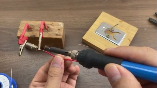 Интернет не нужен! Это нужно каждому дому и никто этого не делает!