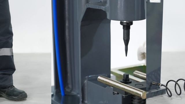 Клепальный станок для тормозных колодок KraftWell KRW300S