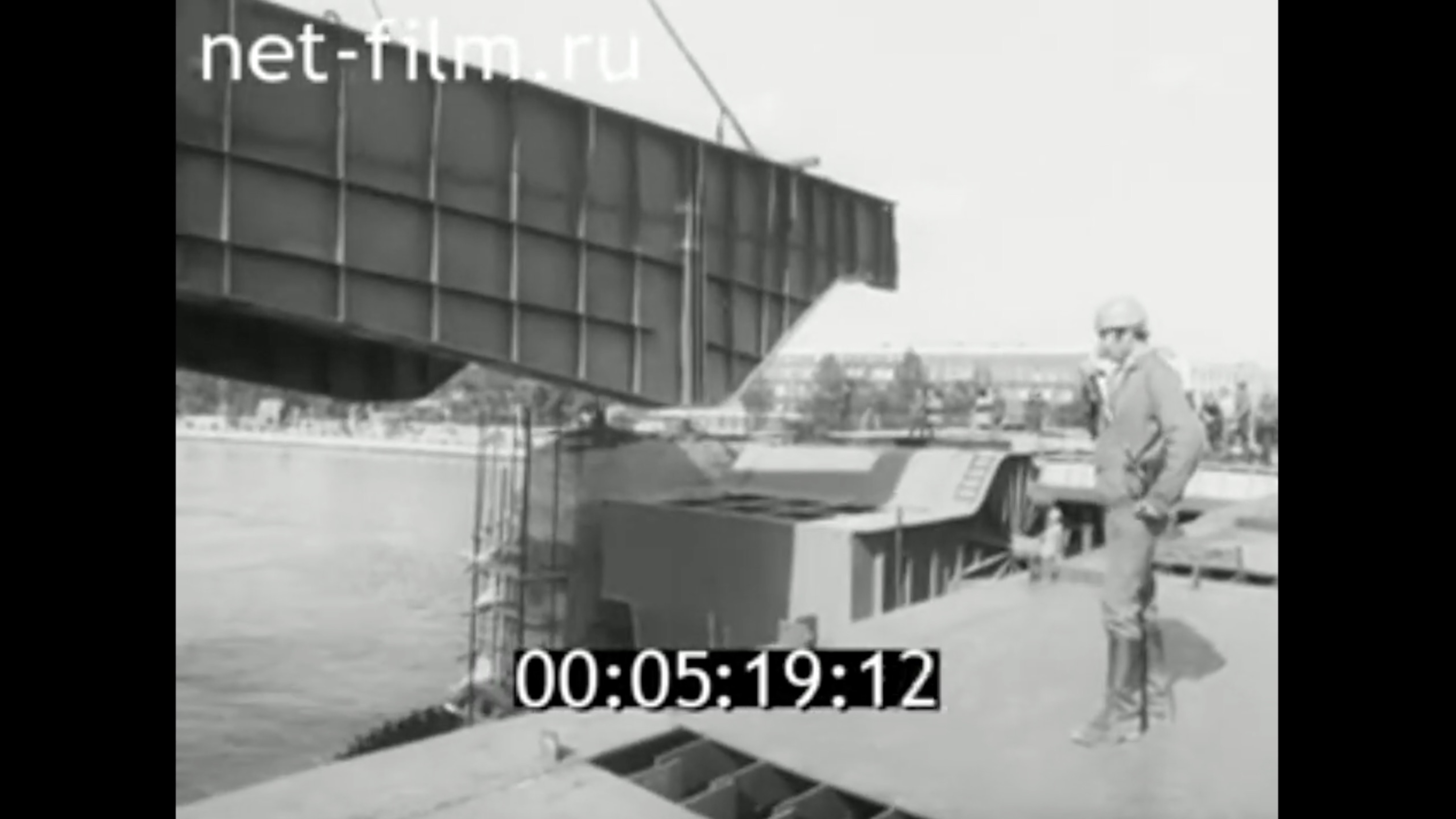 Вот это «Богатырь»! Впечатляющая хроника строительства Кантемировского моста в Ленинграде (1982)