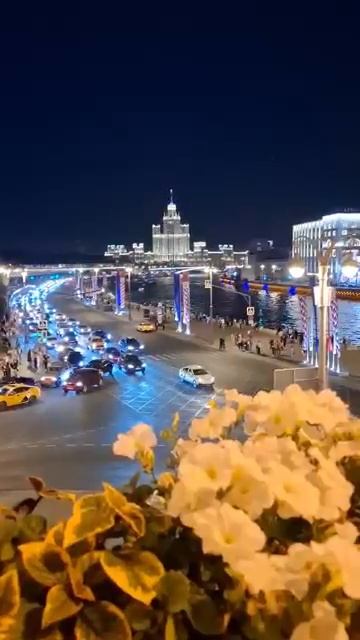 С днём города Москвы. Музыкальная открытка поздравление.