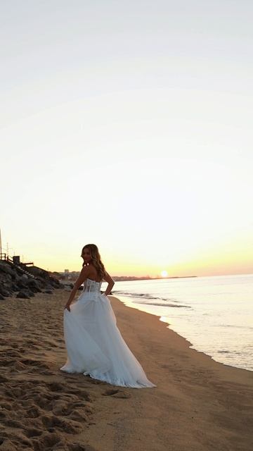 Свадебное платье Ясс из коллекции «Golden hour» 2026, от бренда Gabbiano