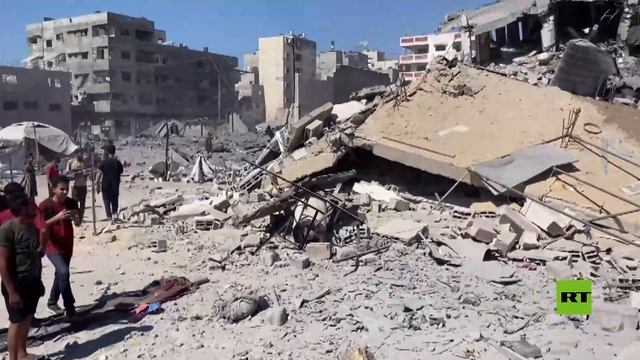 لحظة استهداف إسرائيلي لمبنى سكني في شارع النصر غربي غزة