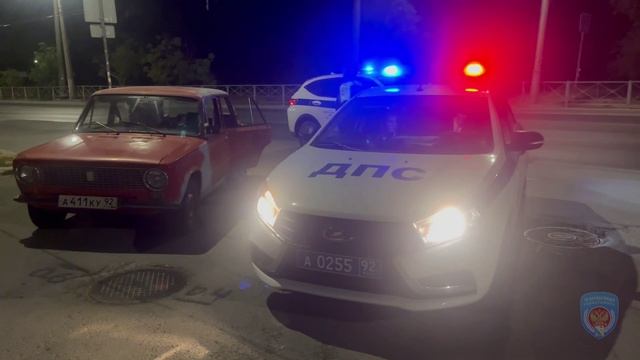 Госавтоинспекция задержала водителя автомобиля ВАЗ, выехавшего на полосу встречного движения