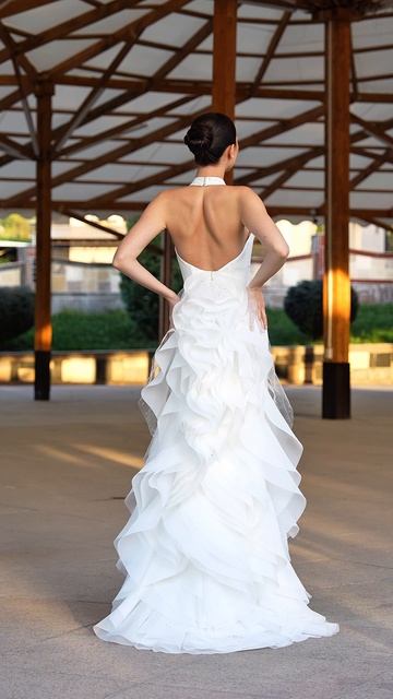 Свадебное платье Феникс с объемным шлейфом