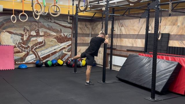 Махи ногой в сторону|Side toSide leg swing