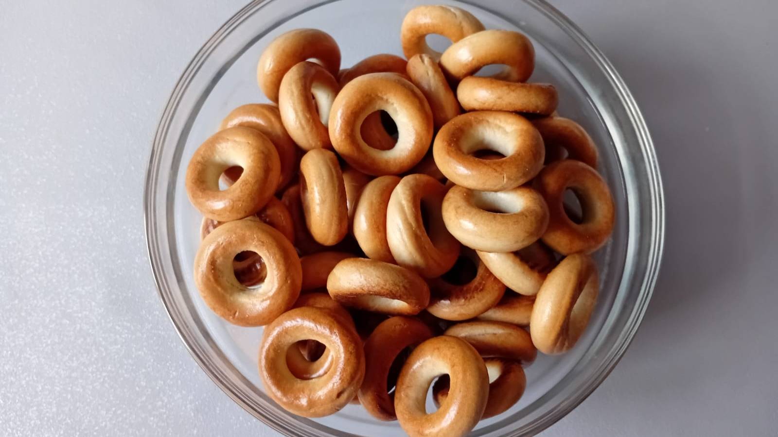 Сушки с фаршем на сковороде