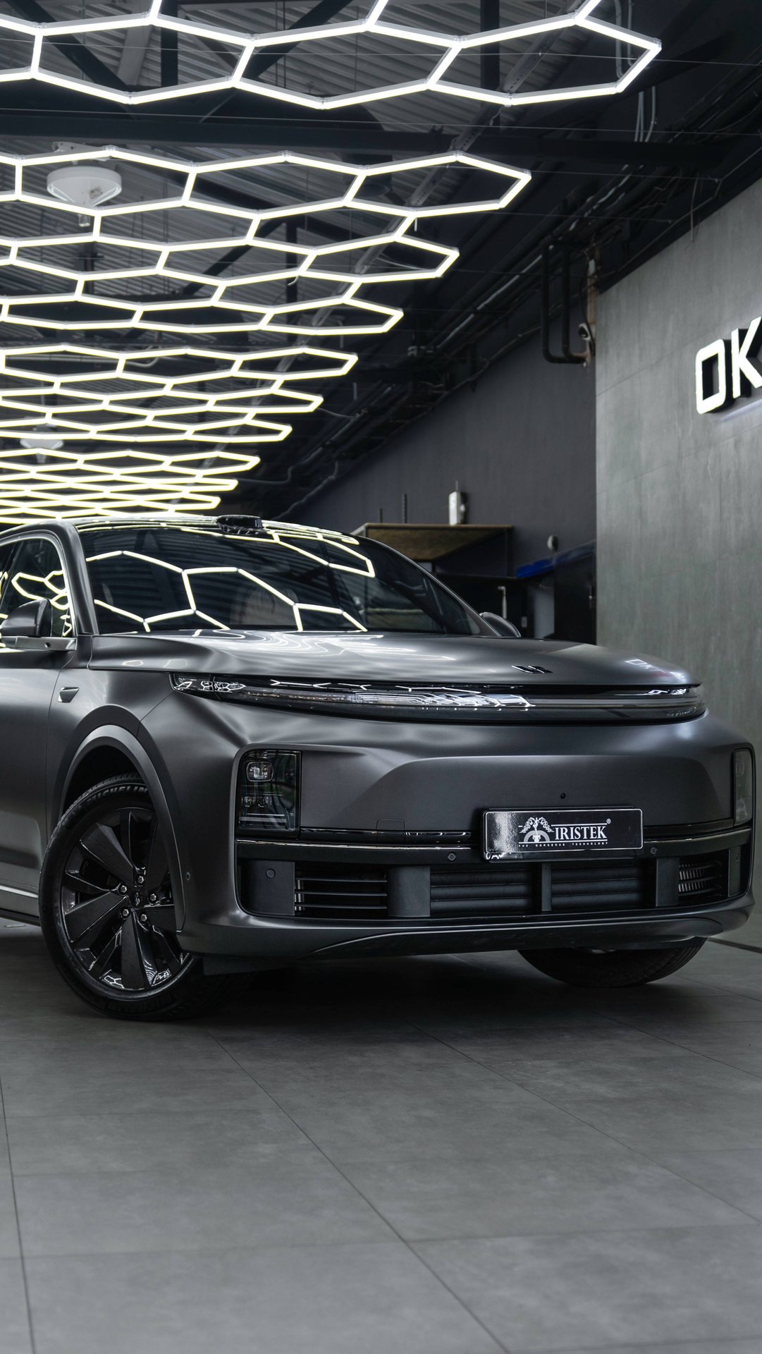 Lixiang Li 7! Автомобиль приехал к нам на полную оклейку в матовую полиуретановую пленку.