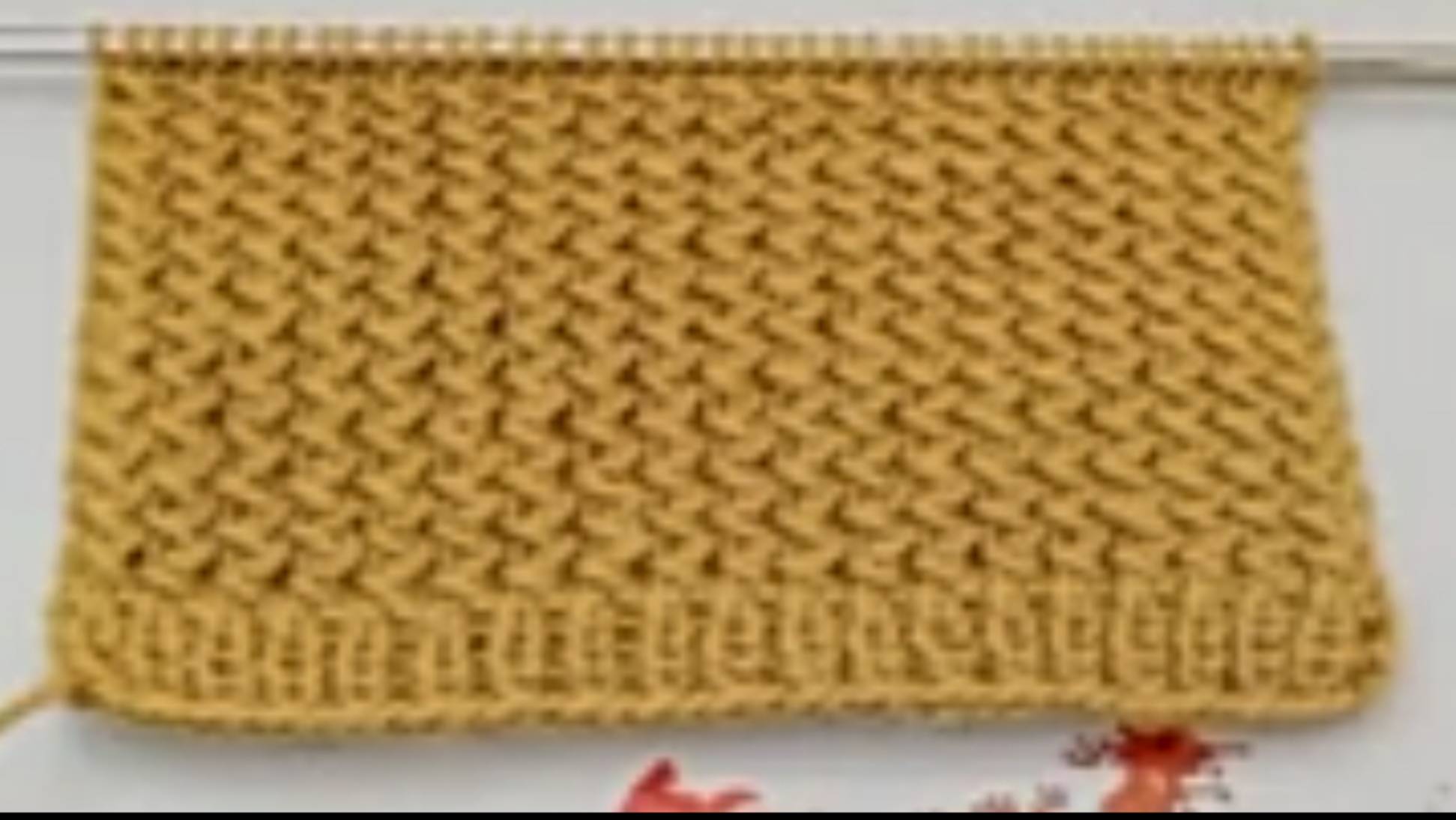 Красивый, простой узор спицами. 2 петли и 2 ряда.