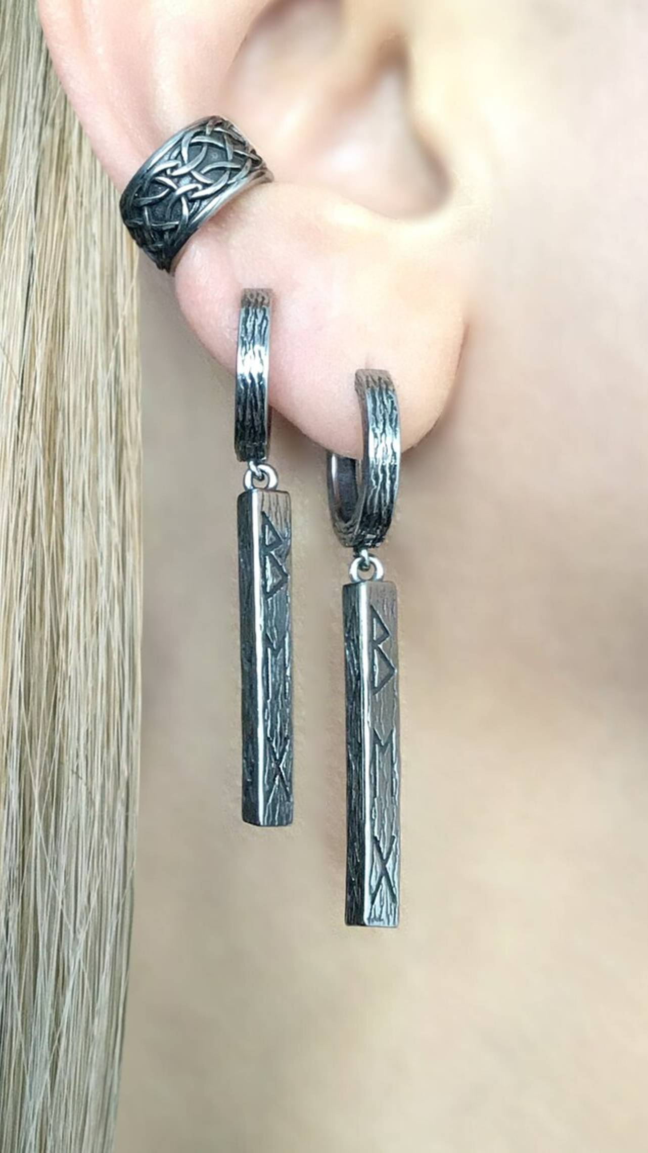 Серьги из медицинской стали "Трехгранный рунический став" от StarfallShop