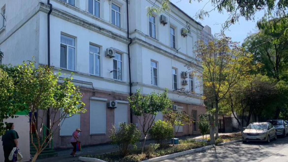 АРЕНДА / СДАМ В АРЕНДУ ПОМЕЩЕНИЕ. г. Новороссийск, Центральный район. ул. Грибоедова