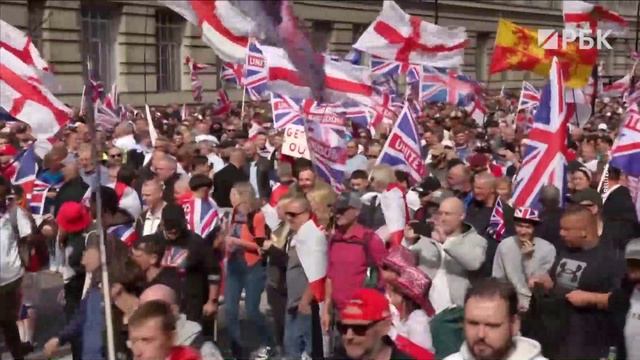 В Лондоне десятки тысяч человек вышли на демонстрацию против нелегальной миграции