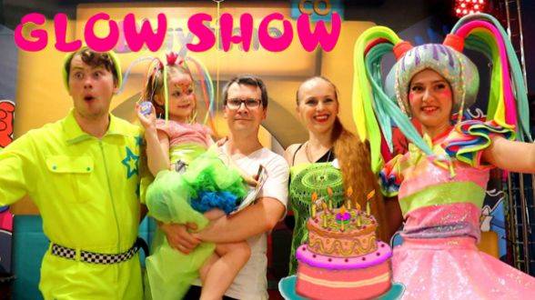 GLOW SHOW 🤑😜 на мой ДЕНЬ РОЖДЕНИЯ #анимашки_шоу