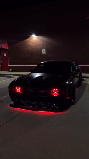 Брутальнейший Dodge Hellcat