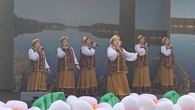"Танцуй, красивая!" - День села Осташево. Вокальный ансамбль "Привокзальные узоры".
