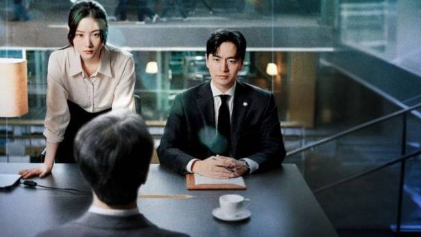 Сериал Эсквайр — 1 сезон 11 серия / Eseukwaieo: byeonhosareul kkumkkuneun byeonhosadeul