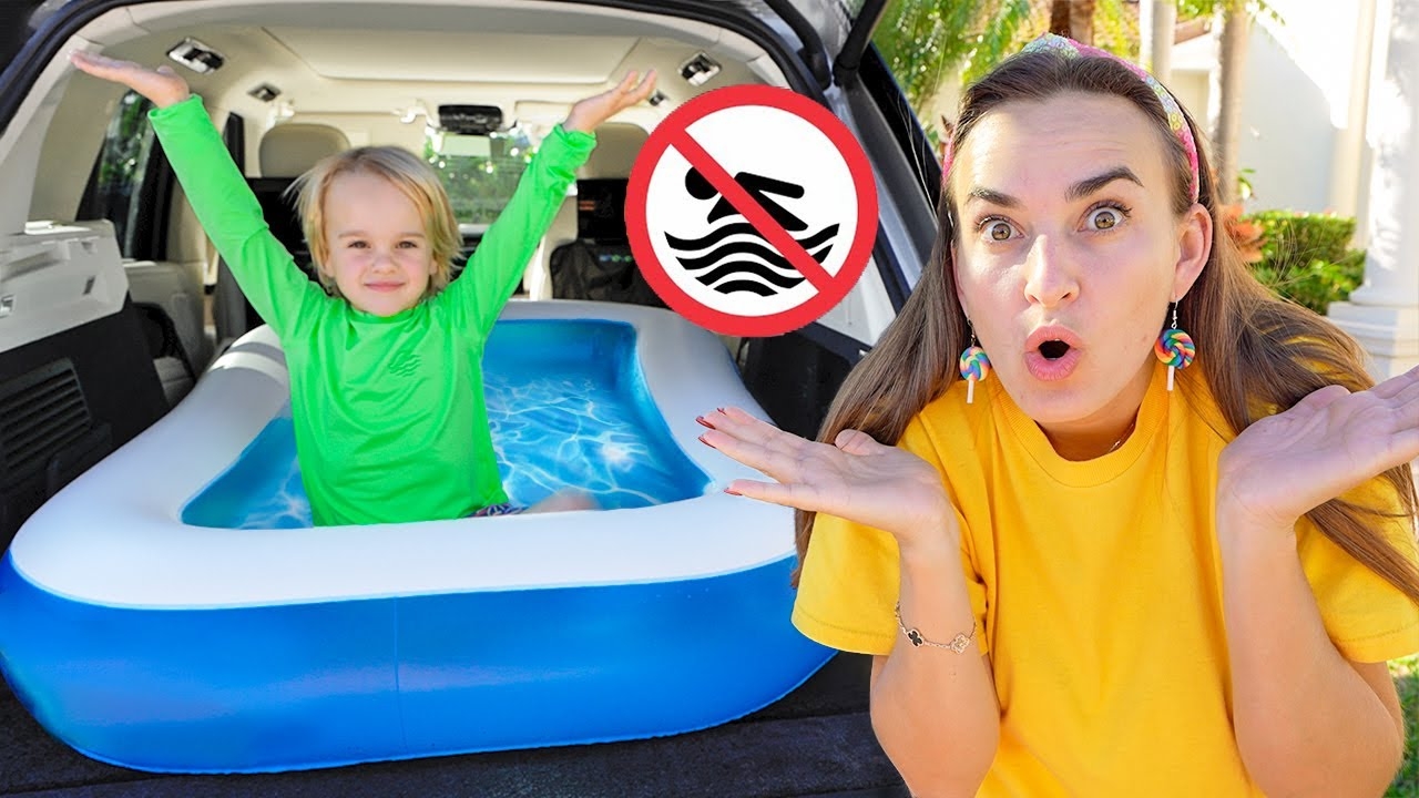 Крис и Мама Приключения с надувным бассейном! Видео от Влада и Ники!