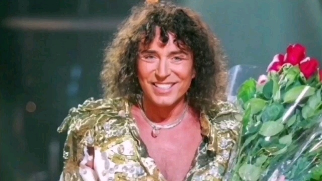 Для Валерия Леонтьева поёт Светлана Лазарева. Возвращайся домой. Видеозарисовка.