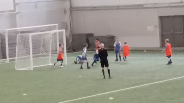 Матч между командами Джуниор - СШ№7  13.09.25 видео 1 тайм вид с трибун