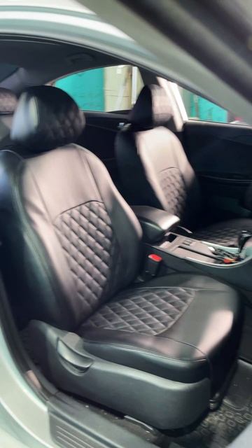Установка чехлов в Hyundai Sonata 6 комплект модельных чехлов Турин Ромб