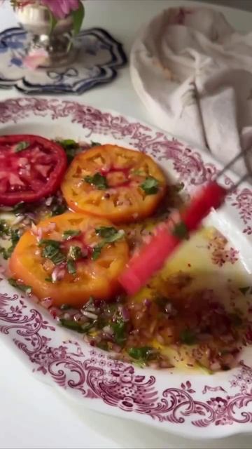 Салат из помидоров 
#салаты #легкий #рецепты