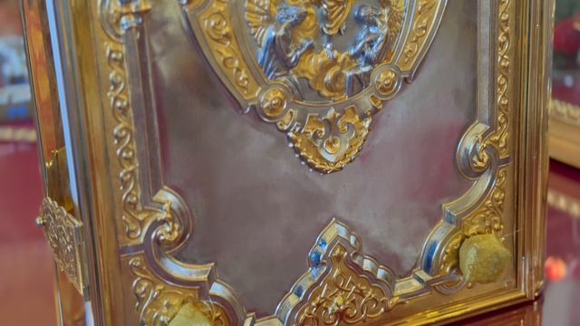 В ДЕНЬ ПРАЗДНОВАНИЯ СОБОРА САРАТОВСКИХ СВЯТЫХ В ПОКРОВСКОМ СОБОРЕ Г. САРАТОВА СОВЕРШЕНО БОГОСЛУЖЕНИЕ