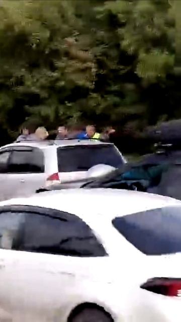 Авария на Фетисова в Омске, снято с поезда
