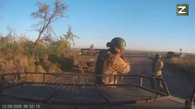 СВО беспилотники ВСУ не дают спокойно передвигаться Российским десантникам.