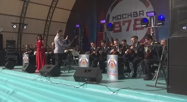 В День рождения Москвы на праздничных площадках выступили творческие коллективы столичного Главка