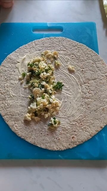 У всех шаурма мясная , а у нас ловись рыбка