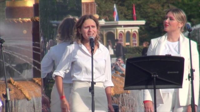 Анастасия Шестовская - "Огни над Москвой" (Самуил Маршак)