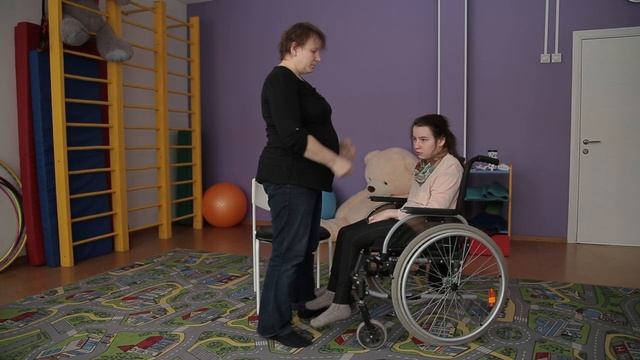 Перемещение людей с двигательными нарушениями. Часть 1