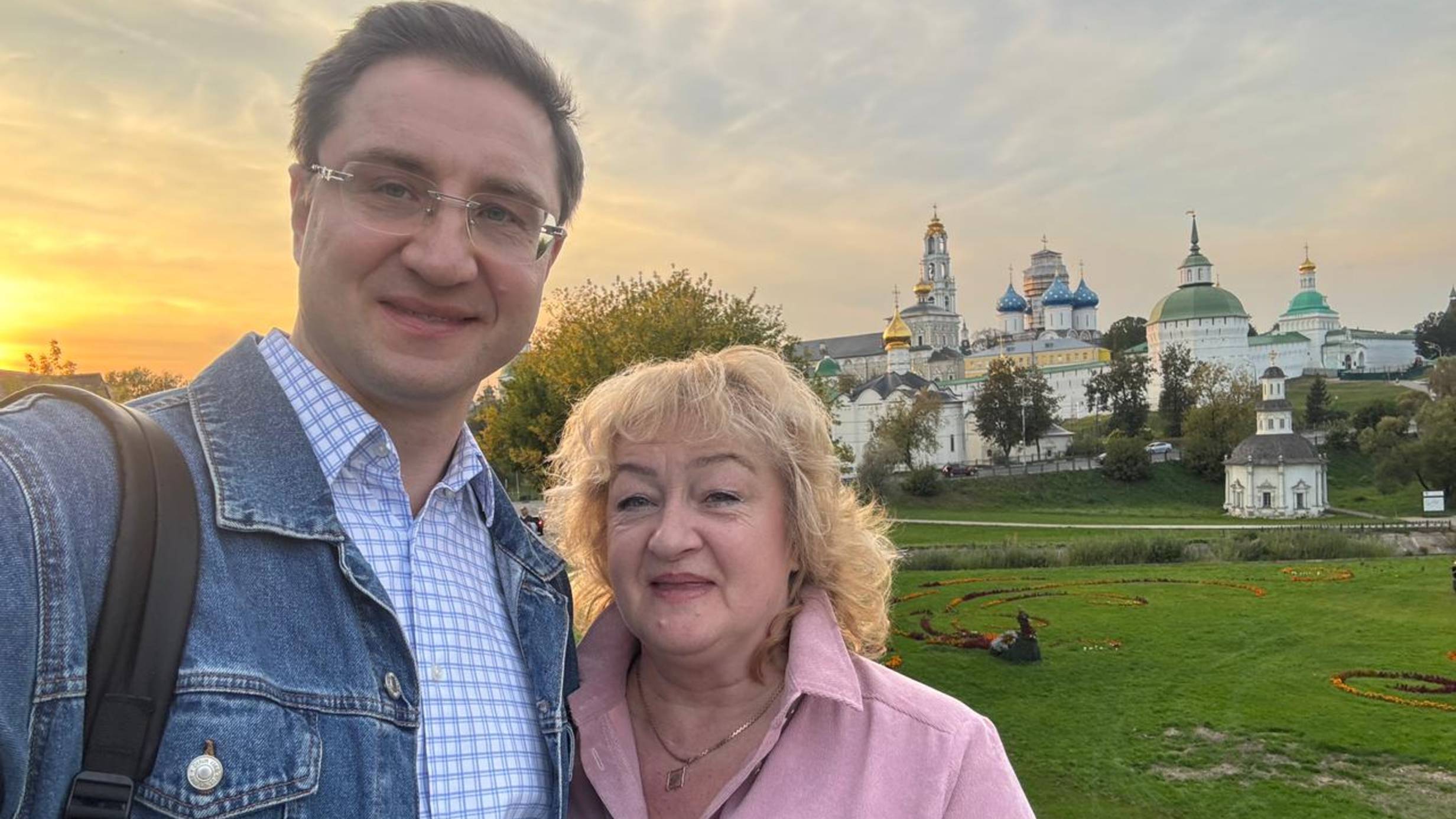 Из суда в Лавру через Хотьков Монастырь и Радонеж с мамой вдвоём.