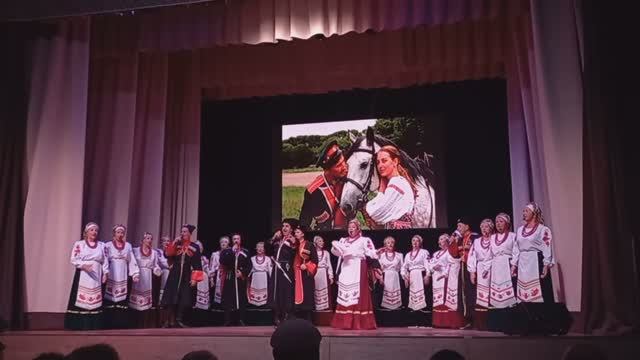 "Ой, загулял казак": народный казачий хор ЦК "Родина" (г. Анапа, 07.09.2025)