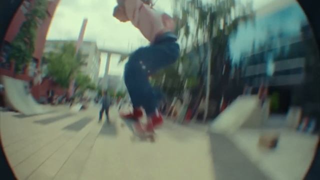 skate. —  «живой» трейлер Drop In