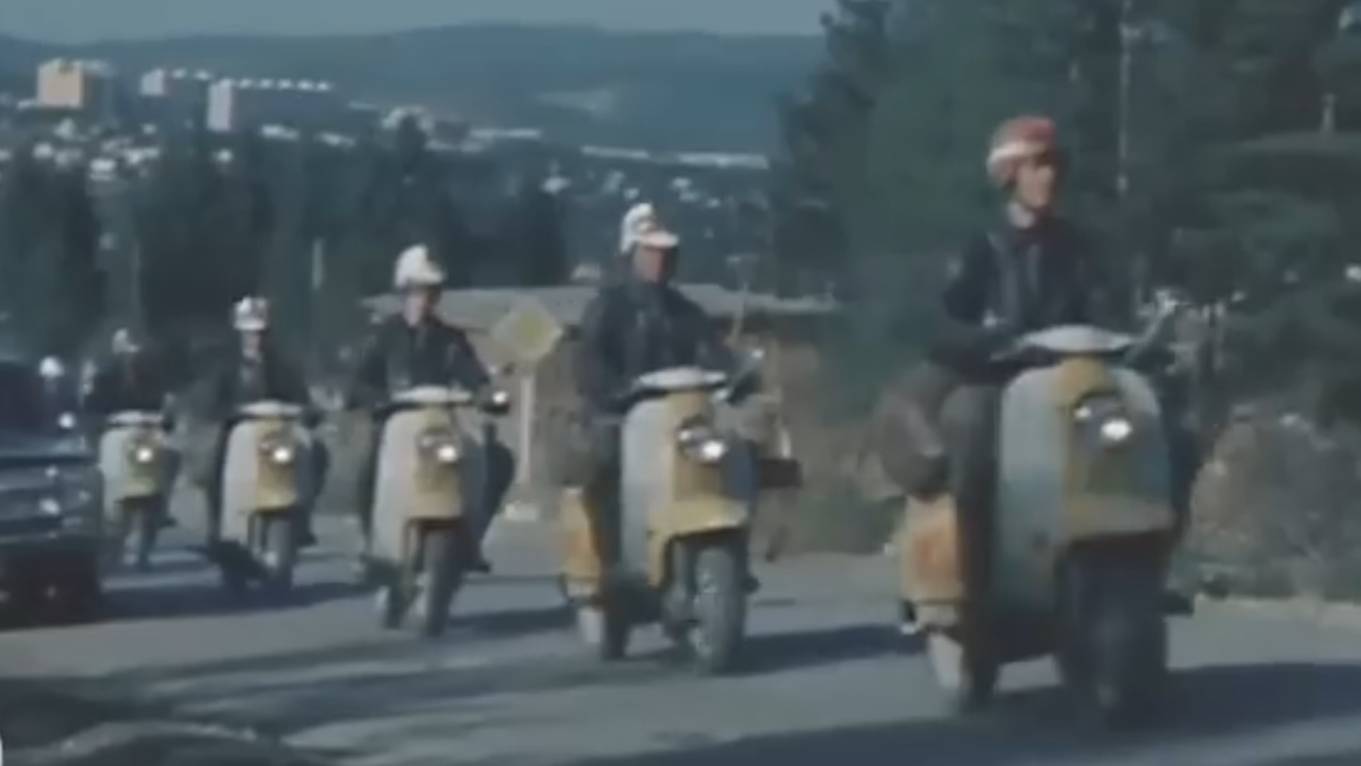 1977 год. На мотороллерах Вятка-Электрон из Магадана в Казань. Новости. Эфир 27 июня.