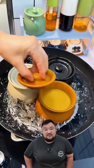 Азиатская еда. Японский омлет.