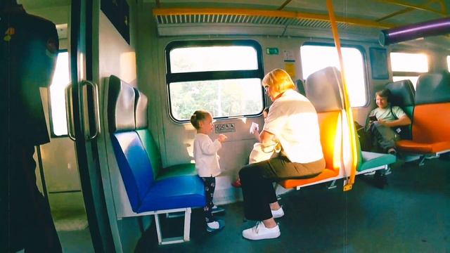 2025.09.07. На электричке погулять в Москву. Апрелевка - Киевский вокзал ...